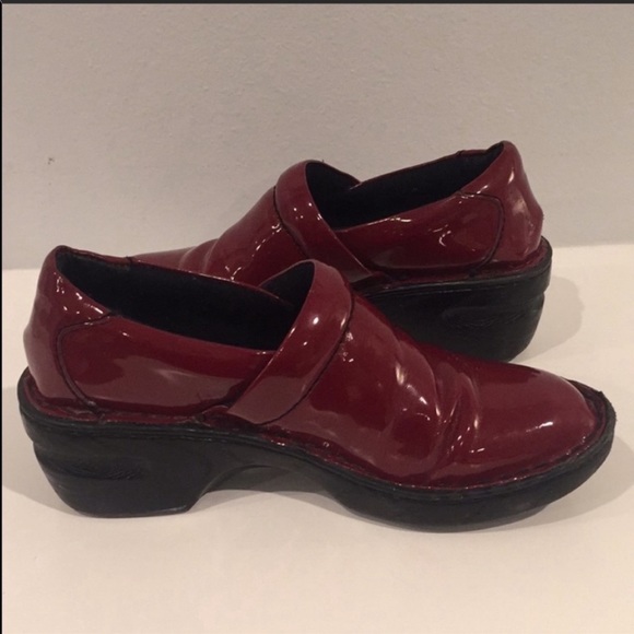 b.o.c. | Shoes | Boc Born Red Peggy Clog Slips Size 6 | Poshmark